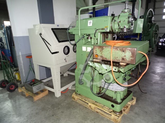 KORRADI HV 003 Universal milling machine | WorldMach.com - New and used ...