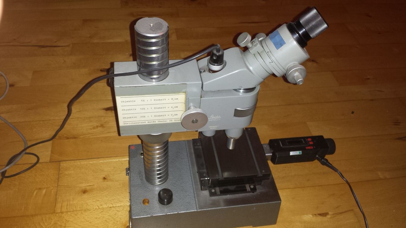 Leitz Wetzlar 3928 Measuring microscope with mechanical stage ...